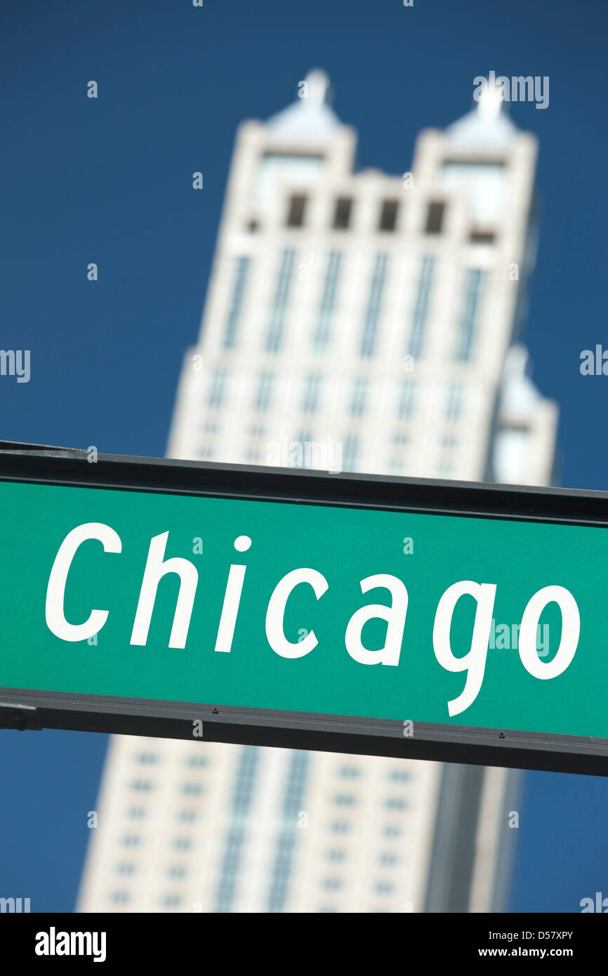 Chicago michigan avenue street sign hi-res stock photography and images ...