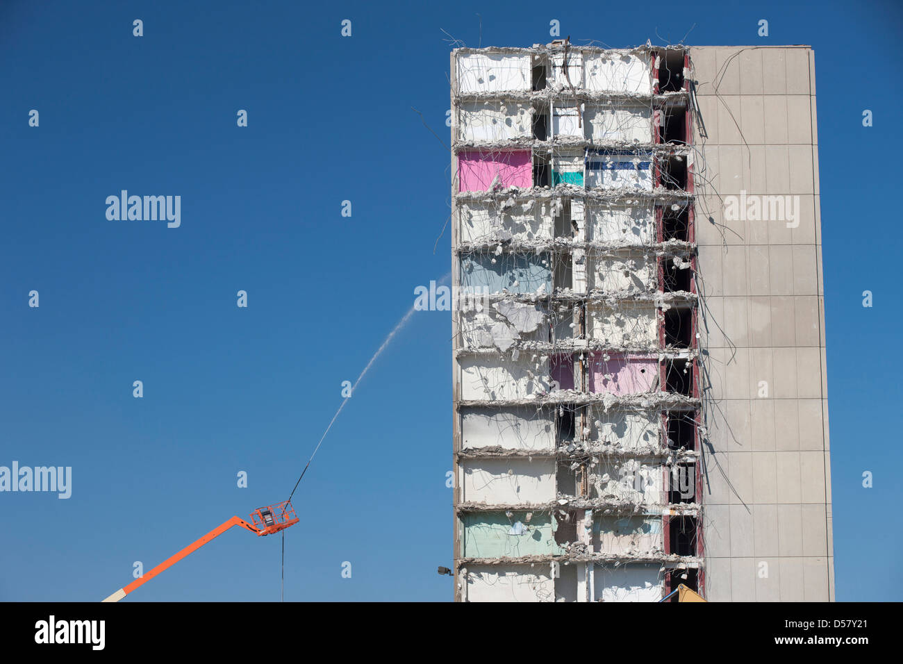 OPEN FLOORS APARTMENT BUILDING DEMOLITION CHICAGO ILLINOIS USA Stock ...