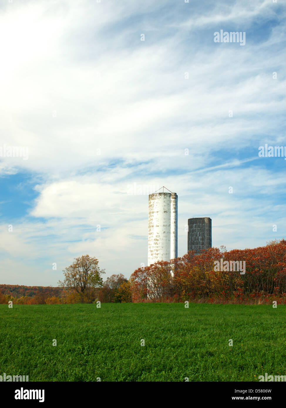 Silo alone hi-res stock photography and images - Alamy