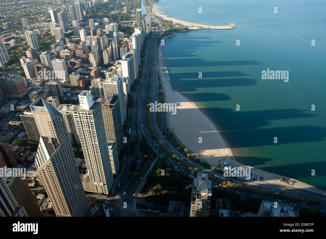 WATERFRONT BUILDINGS NORTH LAKE SHORE DRIVE DOWNTOWN CHICAGO ILLINOIS ...