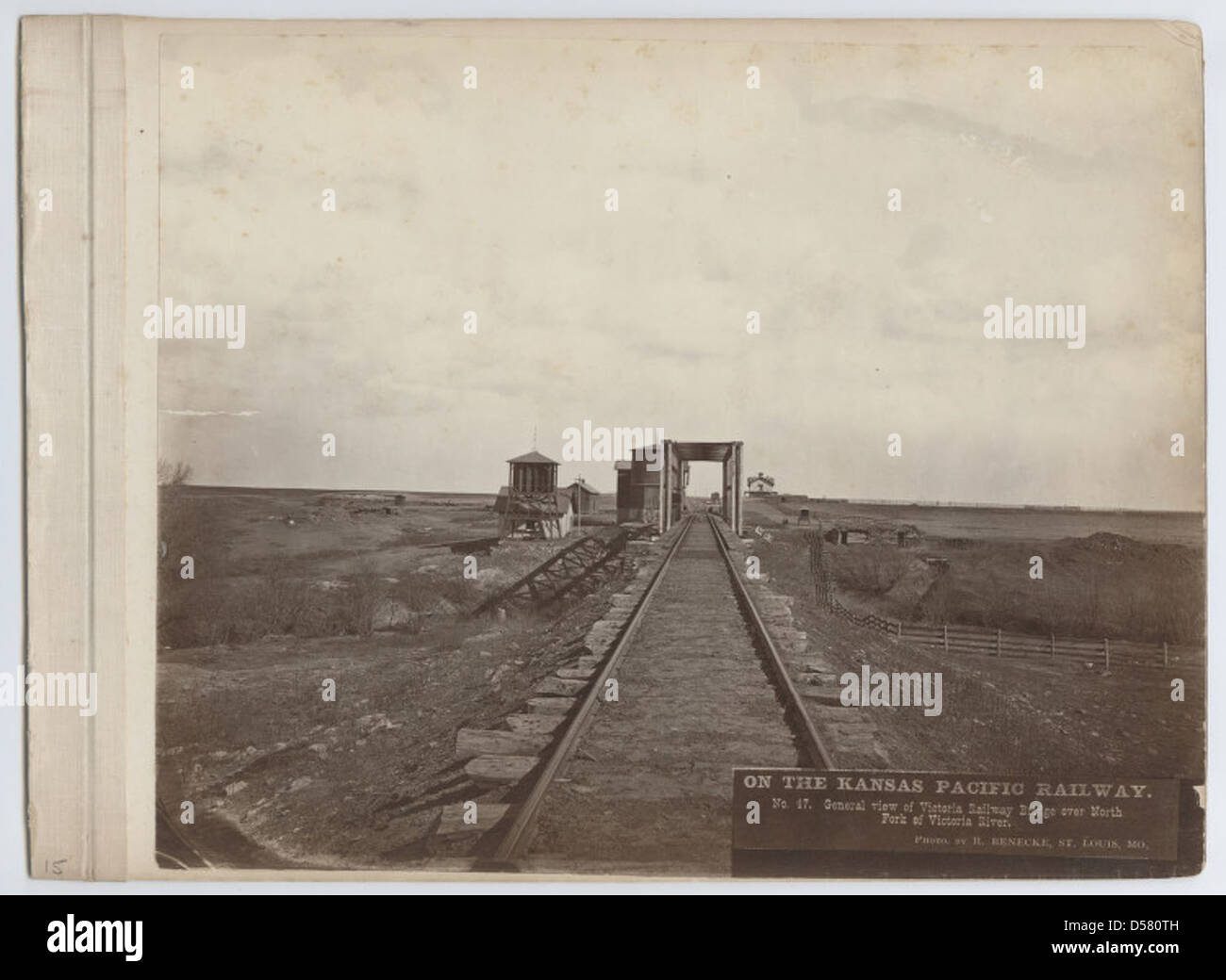 Victoria railway bridge hi-res stock photography and images - Alamy