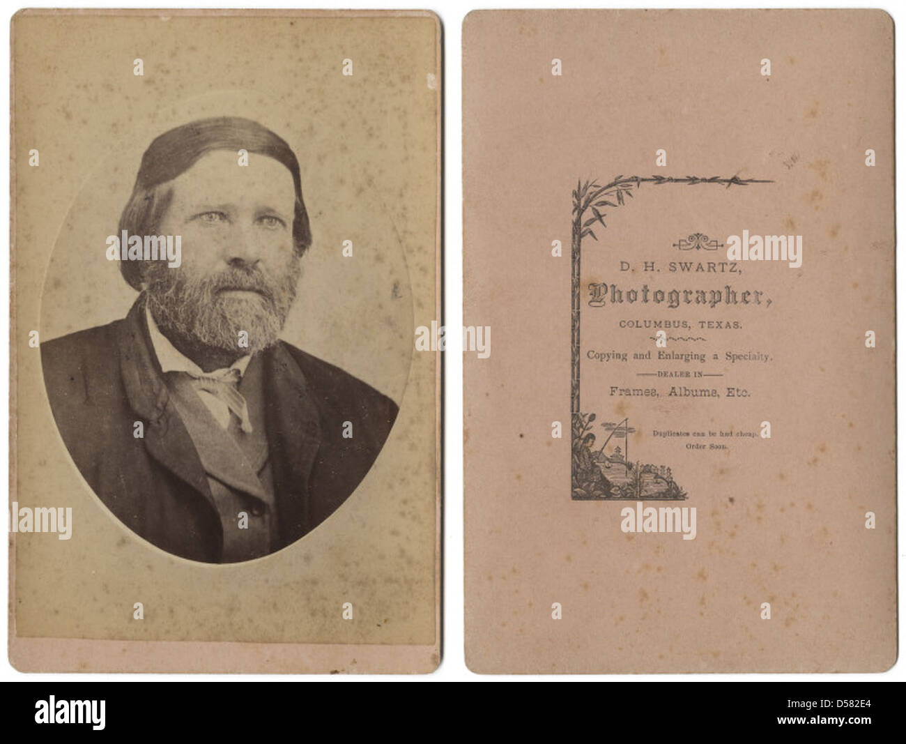 Old man facing right hi-res stock photography and images - Alamy