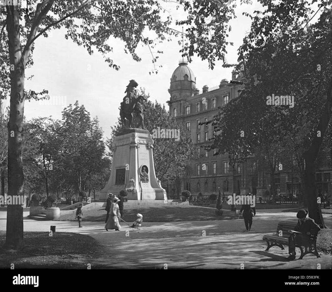 Dominionsquare hi-res stock photography and images - Alamy