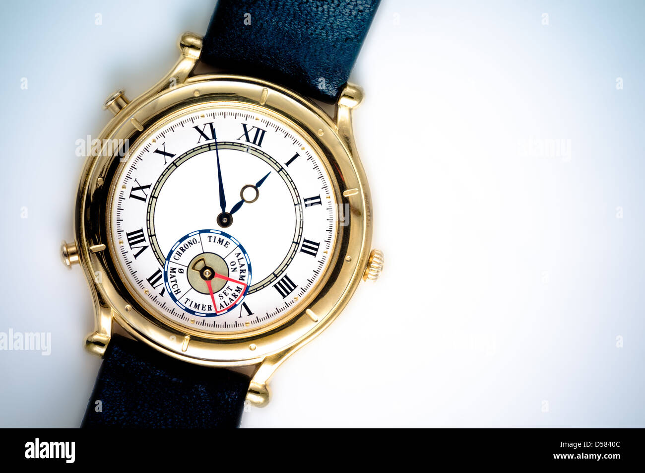 Vintage classic wrist watch hi-res stock photography and images - Alamy