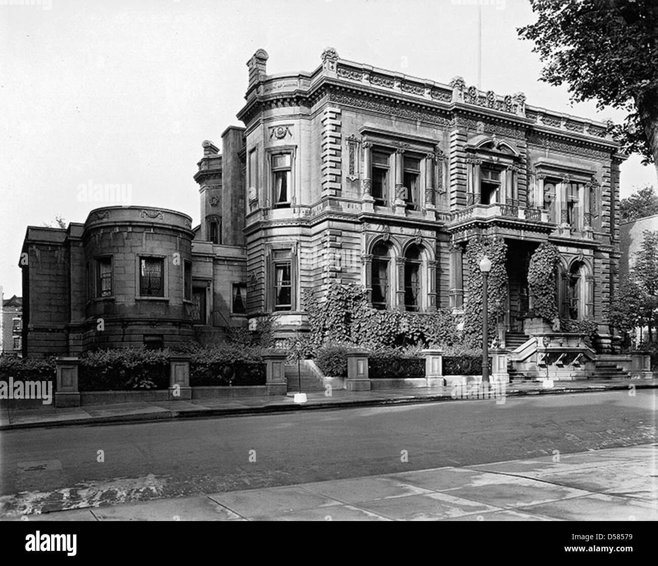 20th century club on hi-res stock photography and images - Alamy