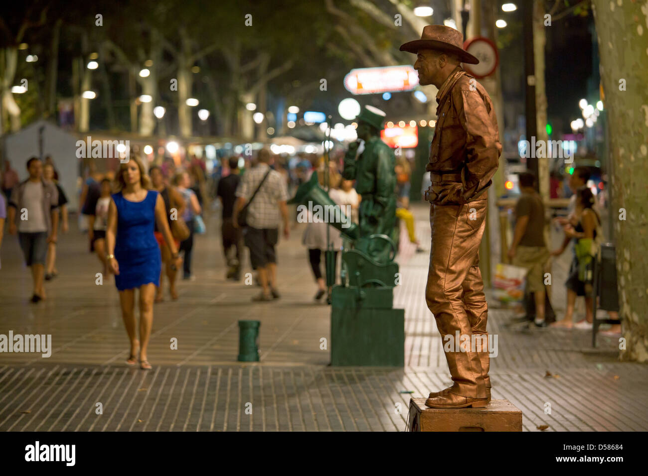 Barcelona, Spain, on the famous showman Las Ramblas Stock Photo - Alamy