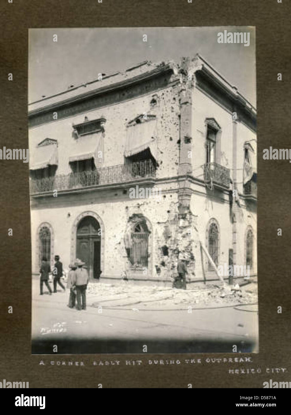 Hit a corner hi-res stock photography and images - Alamy