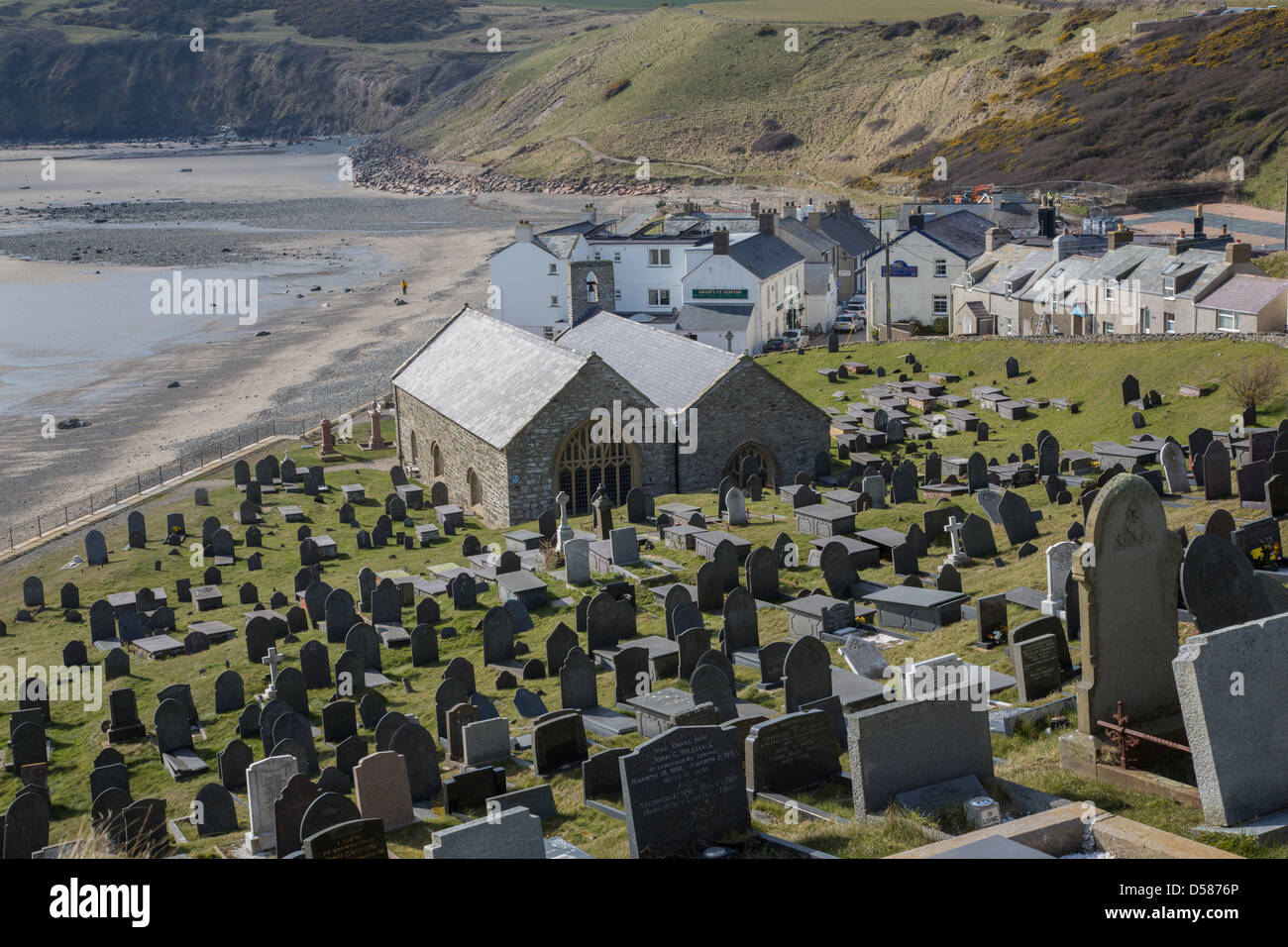 Aberdaron church - St Hywyn's church Stock Photo - Alamy