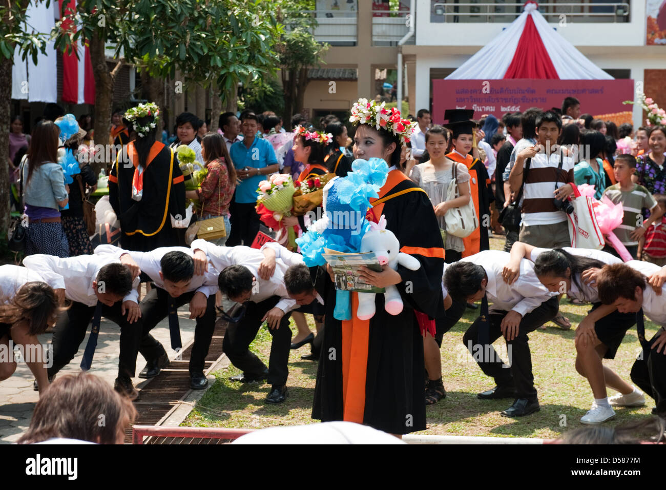 Thailand university graduates hi-res stock photography and images - Alamy