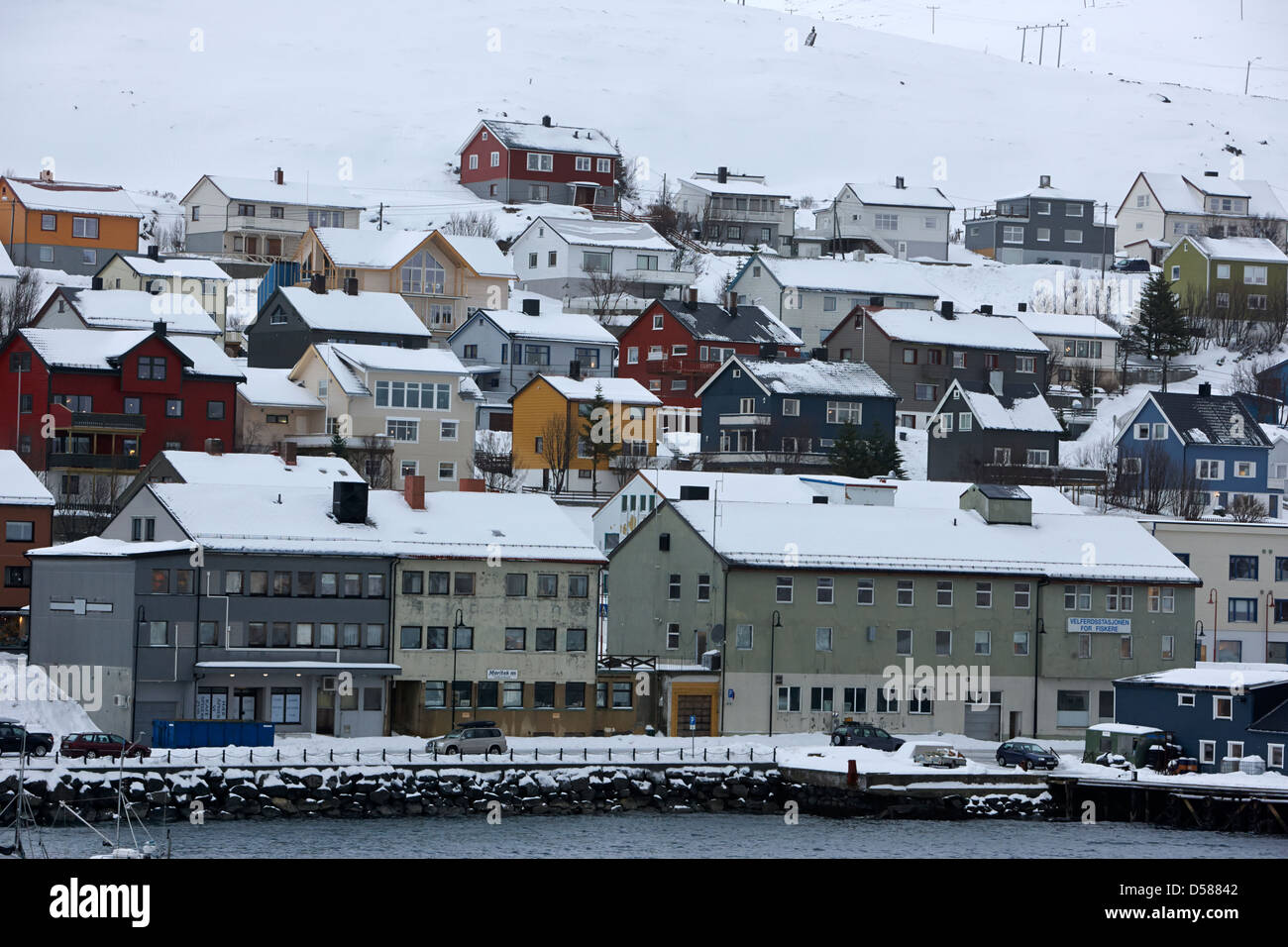Honningsvag harbour and traditional wooden houses finnmark norway ...