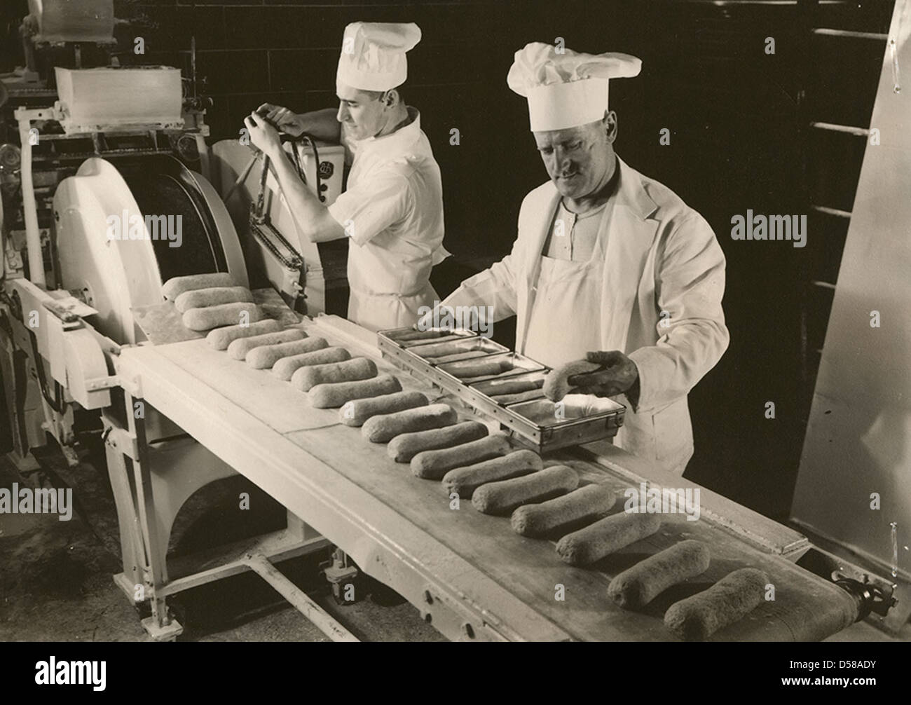 Machines For Bakeries High Resolution Stock Photography and Images - Alamy