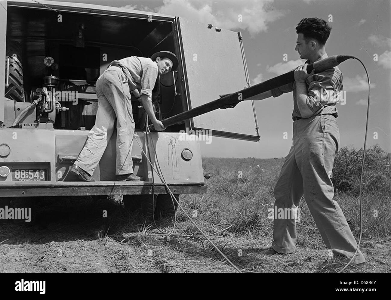 Halliburton Black and White Stock Photos & Images - Alamy