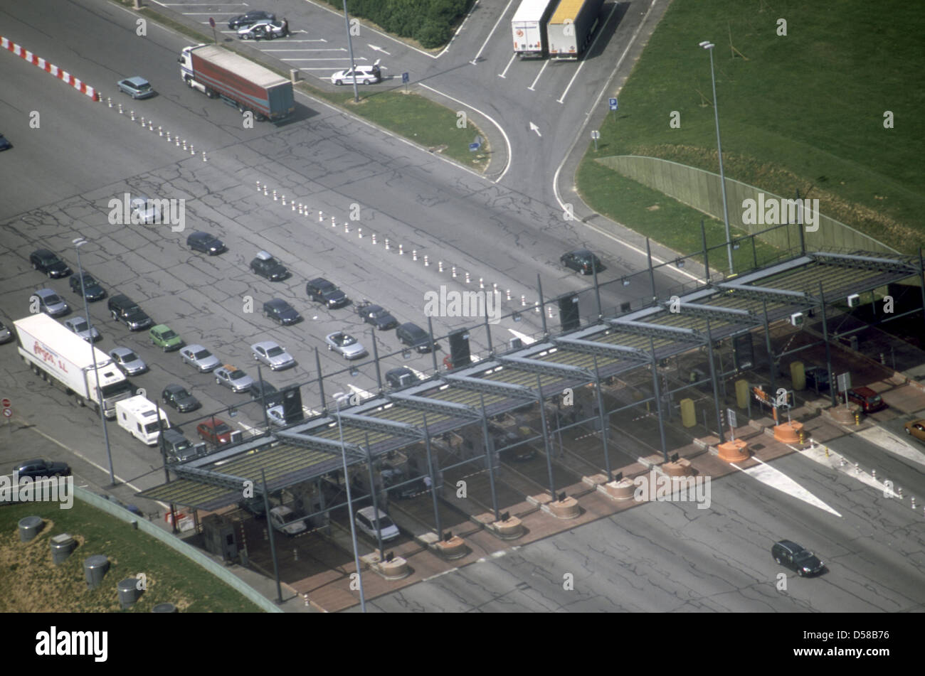 French toll booth hi-res stock photography and images - Alamy