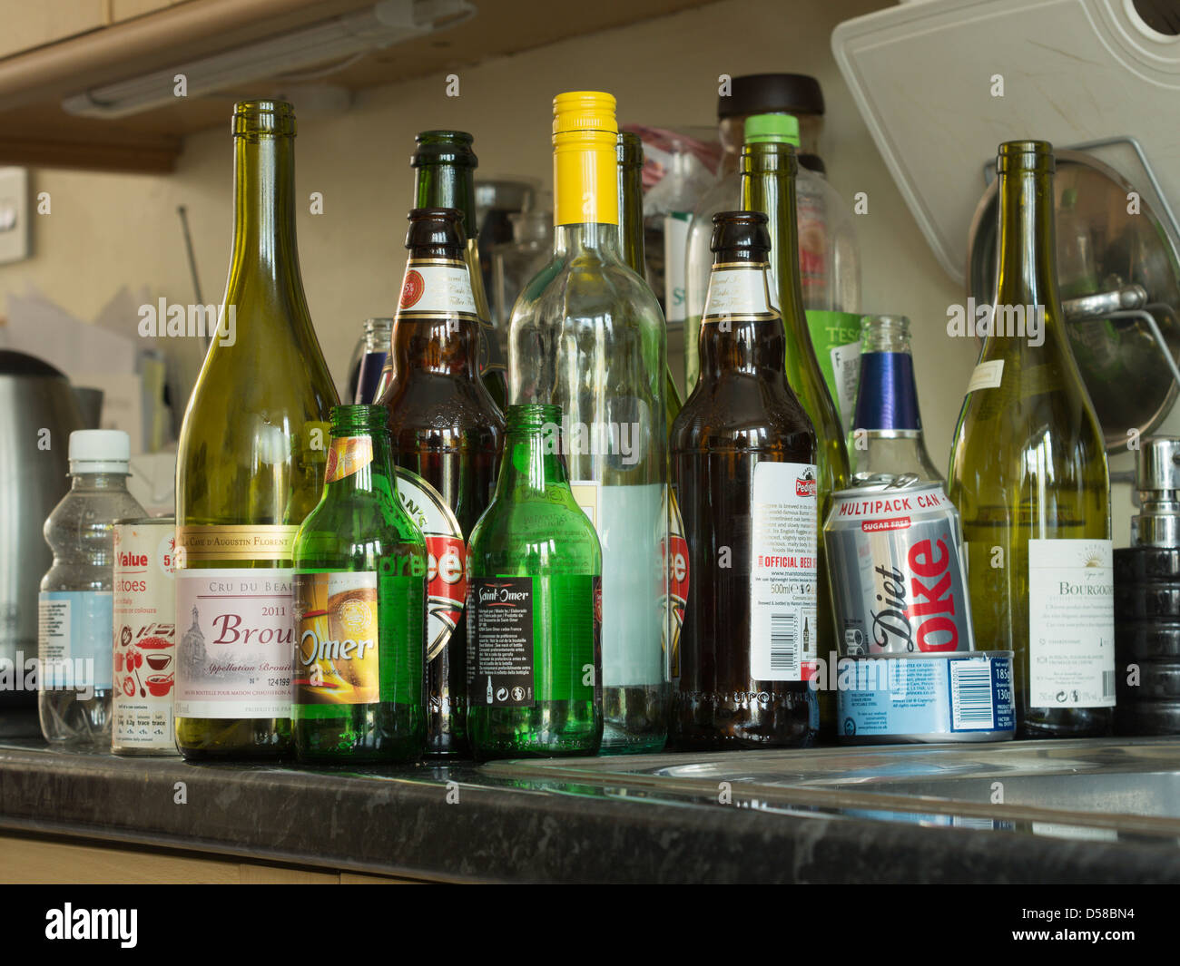 Empty alcohol bottles kitchen hi-res stock photography and images - Alamy