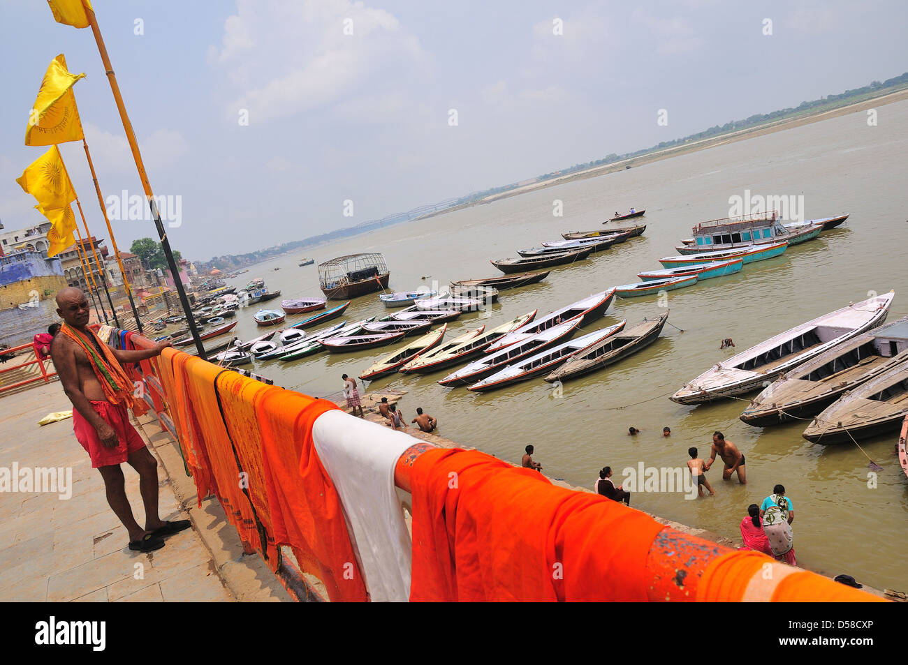 Varanasi ghat hi-res stock photography and images - Alamy