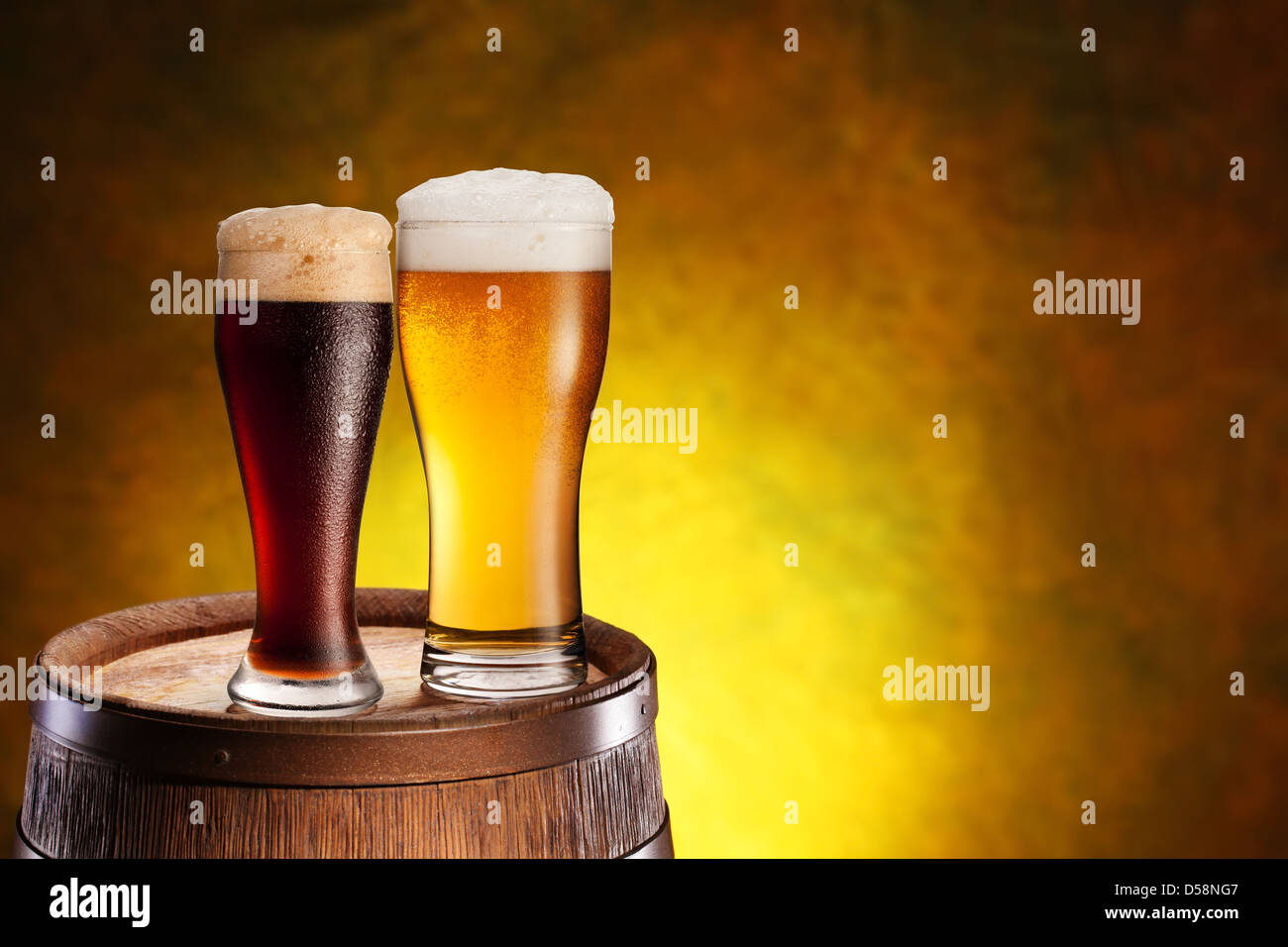 Alcohol yellow background hi-res stock photography and images - Alamy