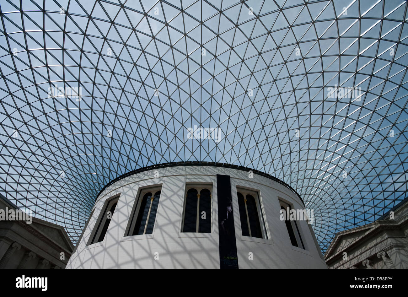British museum glass dome hi-res stock photography and images - Alamy
