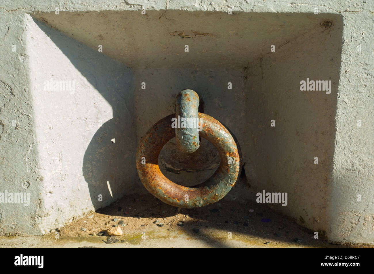 Bolt wall hi-res stock photography and images - Alamy