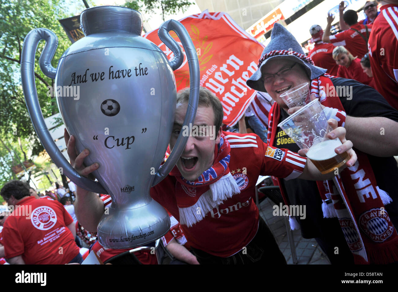 Fans of Bayern Munich celebrate prior to the UEFA Champions League ...