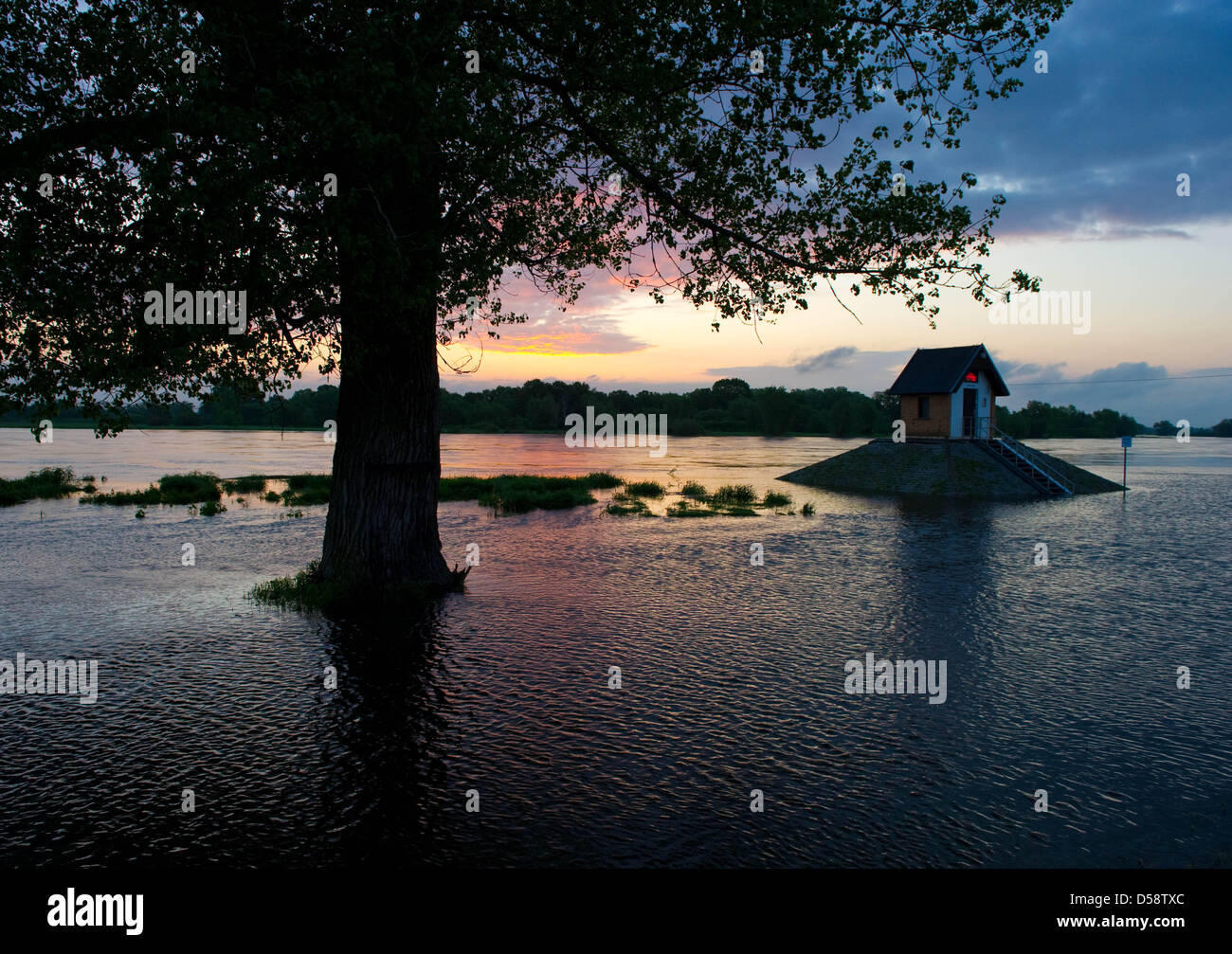 The water level house at the German-Polish border river Oder pictured ...