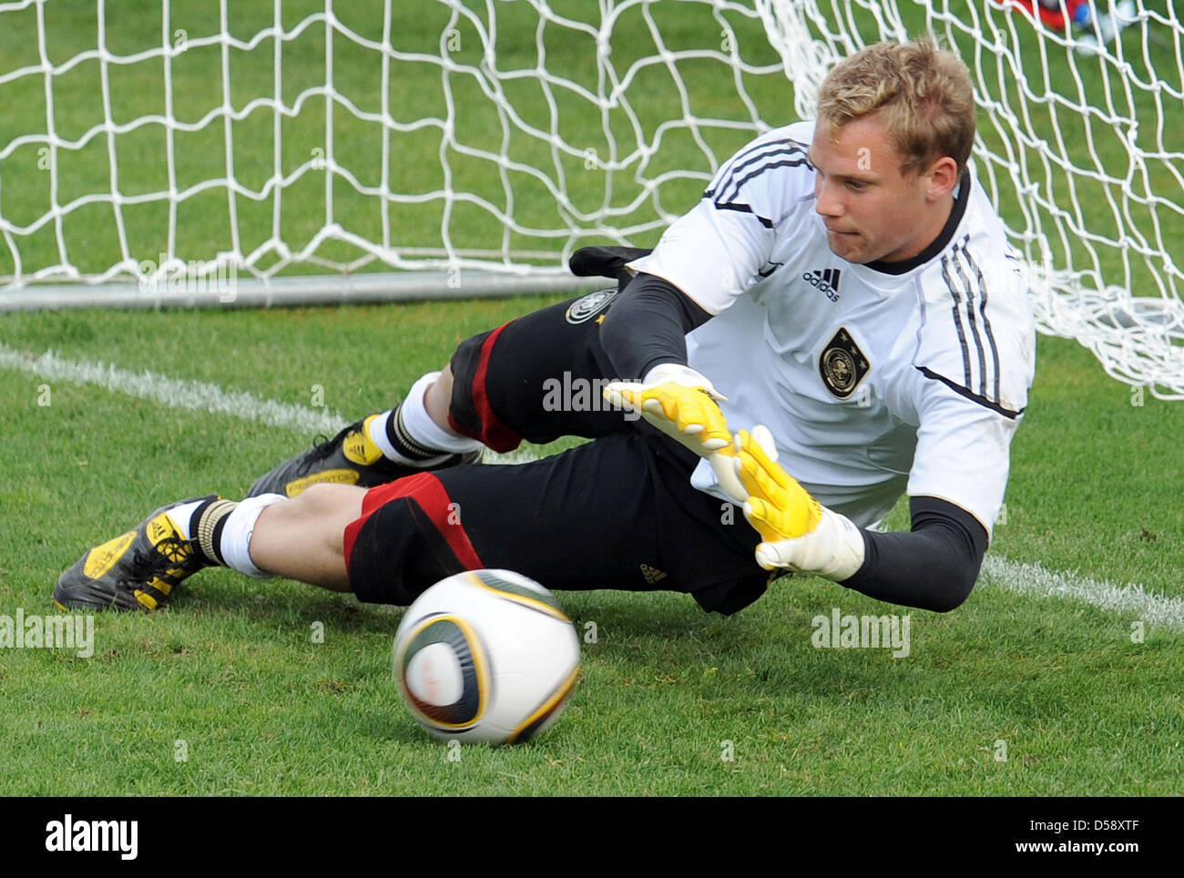 Manuel Neuer, new No1 goalkeeper of Germany's national soccer team ...