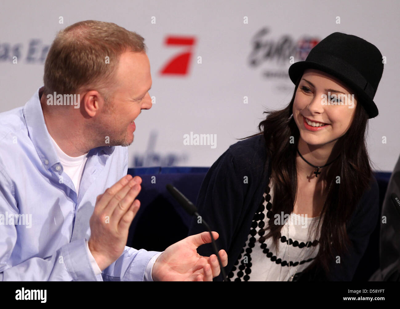 German singer Lena Meyer-Landrut (R), winner of Eurovision Song Contest ...
