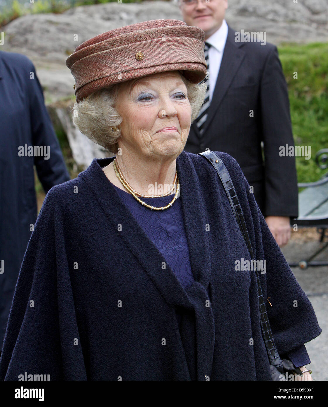 Queen Beatrix of the Netherlands visits the house of Norwegian composer ...