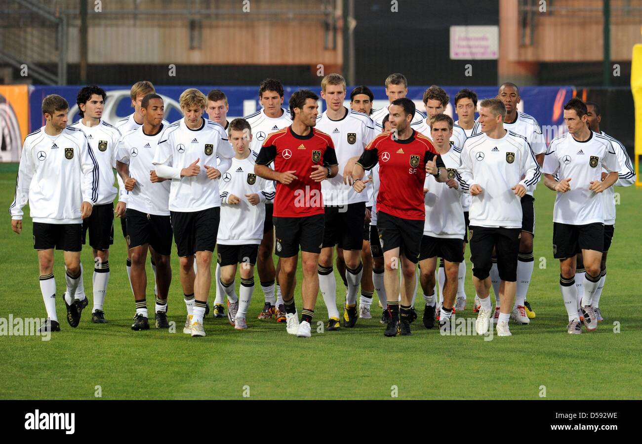 Fifa 11 training hi-res stock photography and images - Alamy