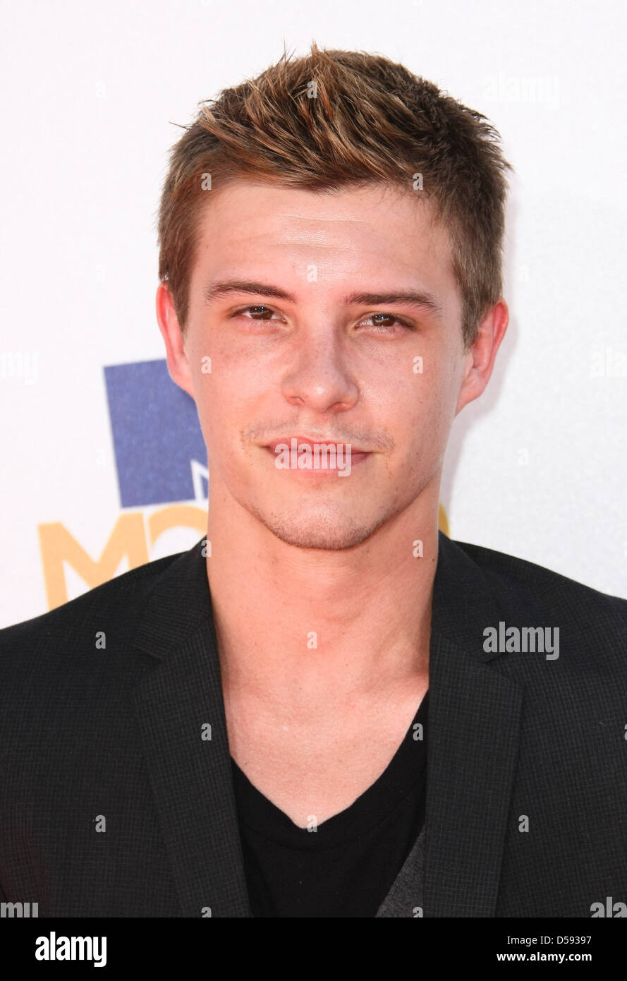 Actor Xavier Samuel arrives for the 2010 MTV Movie Awards at Gibson ...