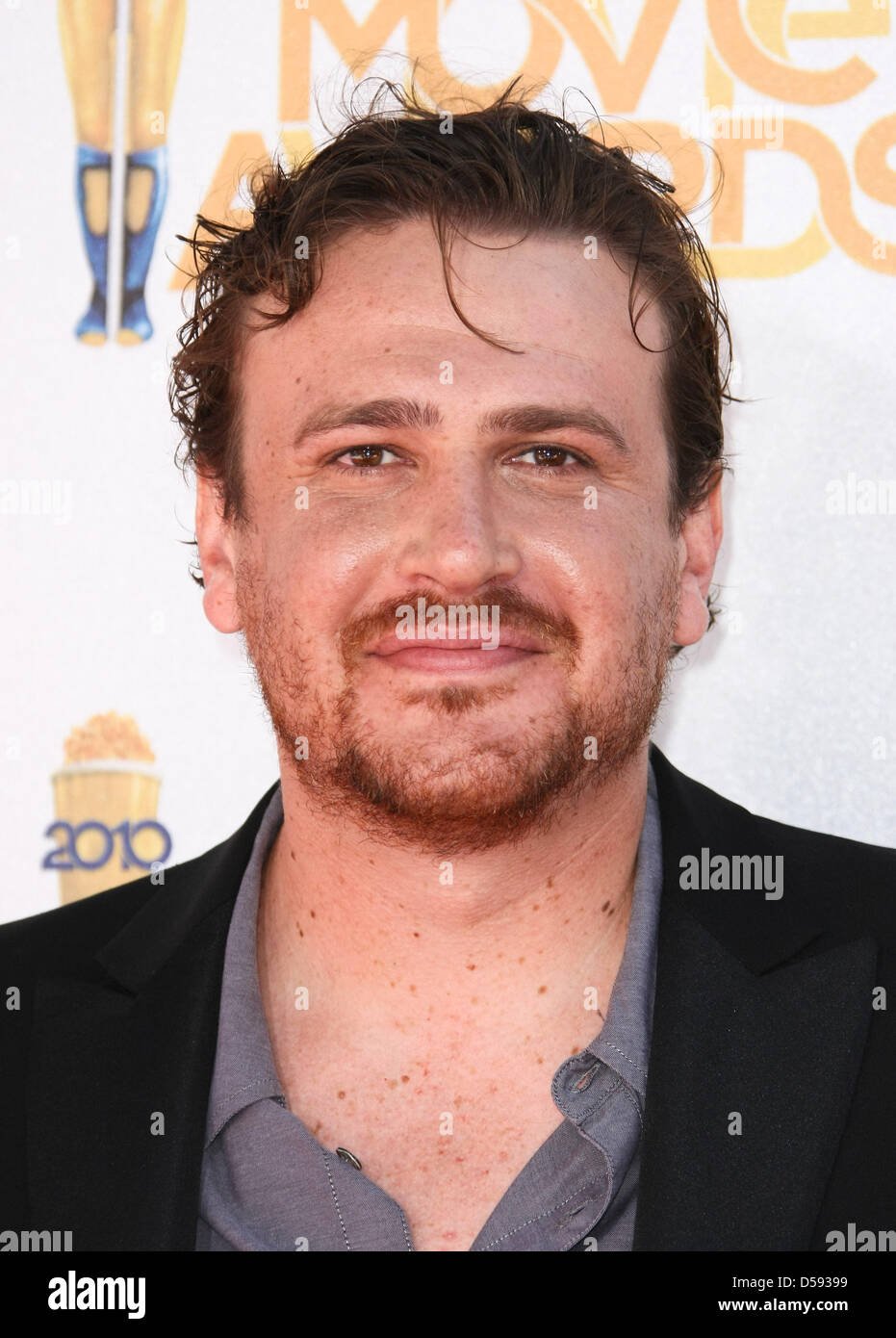 Actor Jason Segel arrives for the 2010 MTV Movie Awards at Gibson ...