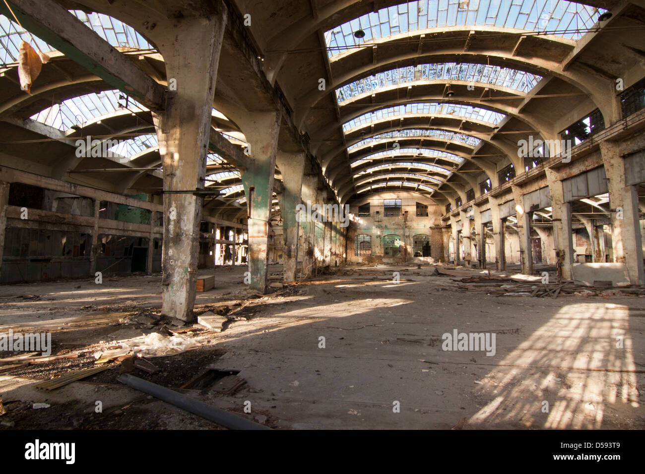 Abandoned railway depot - empty factory hall Stock Photo - Alamy