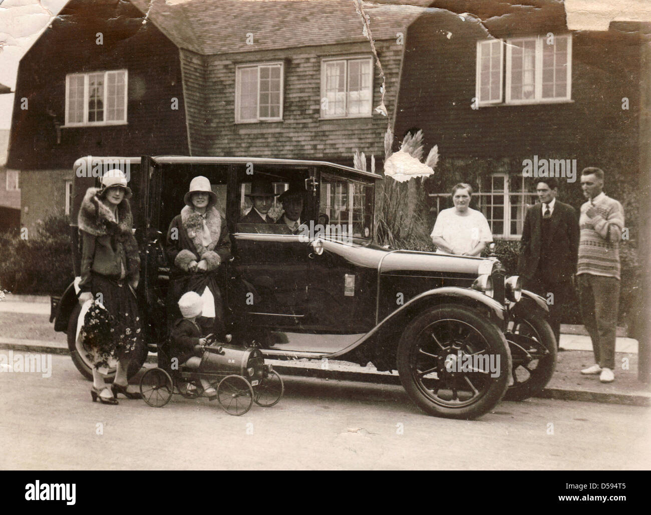 1920s family car hi-res stock photography and images - Alamy