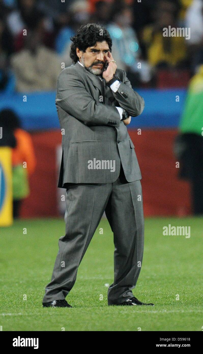 Head coach Diego Armando Maradona of Argentina during the FIFA World ...