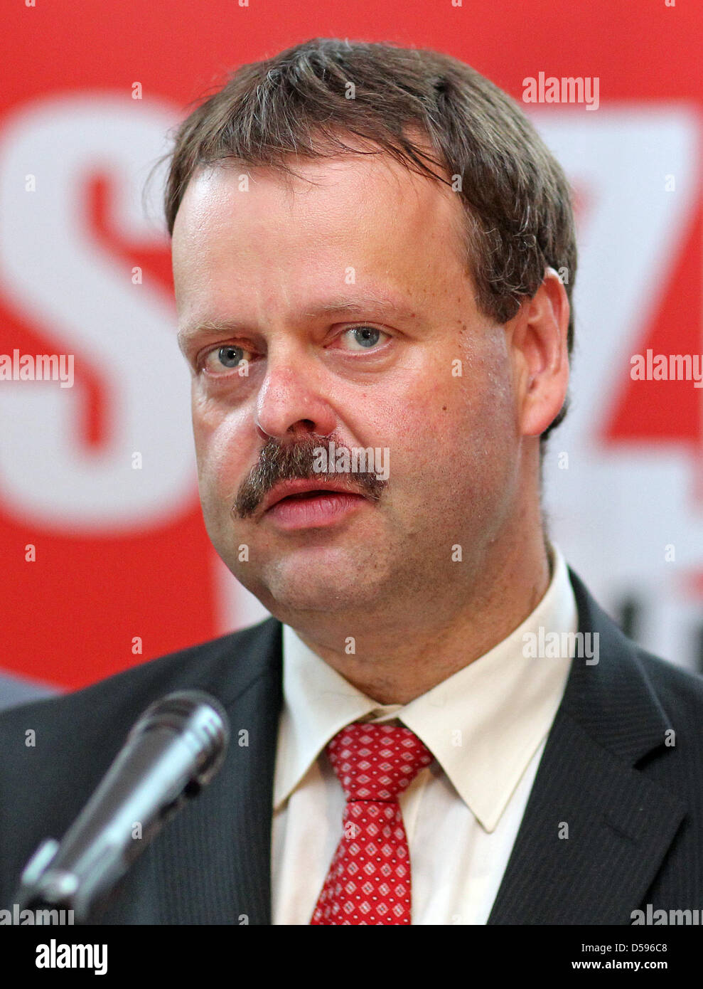 Wulf gallert hi-res stock photography and images - Alamy