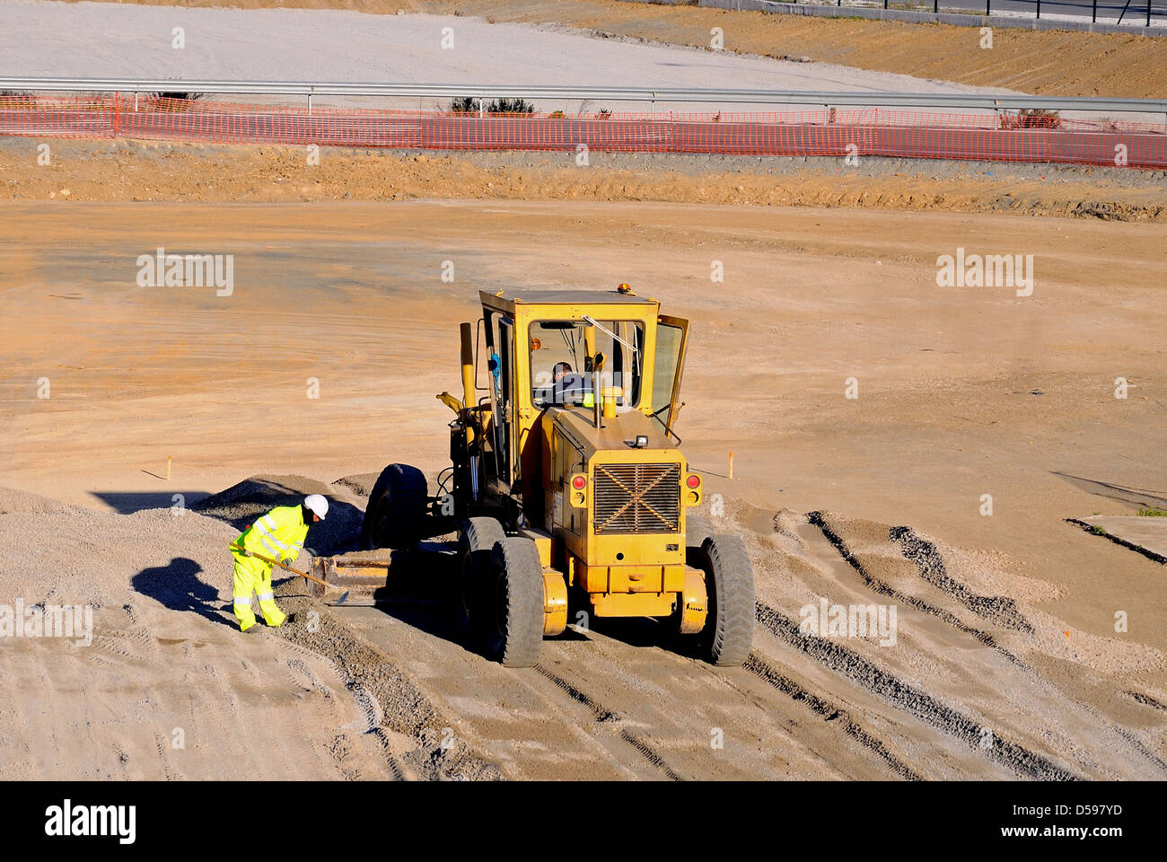 Earthmover hi-res stock photography and images - Alamy