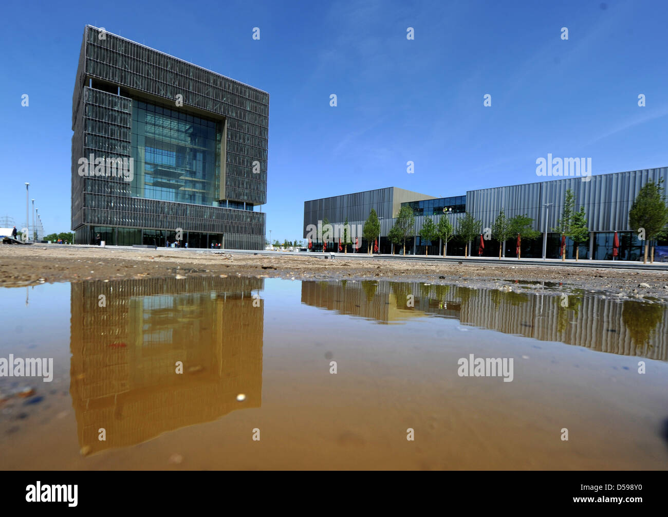 Exterior view on the new headquarters of ThyssenKrupp in Essen, Germany ...