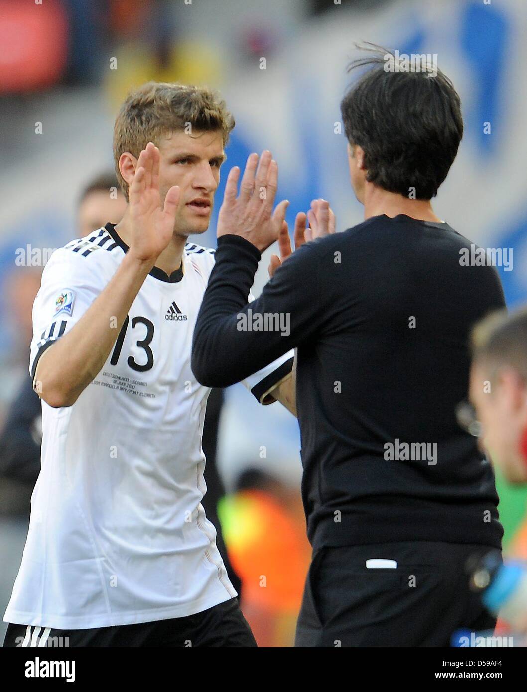 Shakes hands with nelson mandela hi-res stock photography and images ...