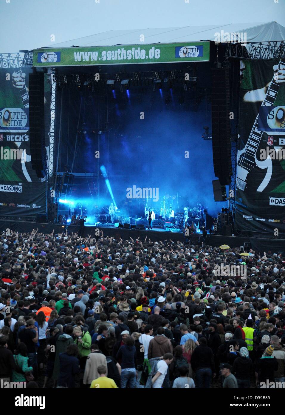 British electronica band hi-res stock photography and images - Alamy