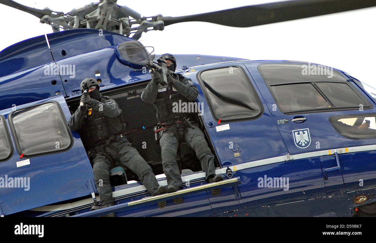 Gsg 9 hi-res stock photography and images - Alamy