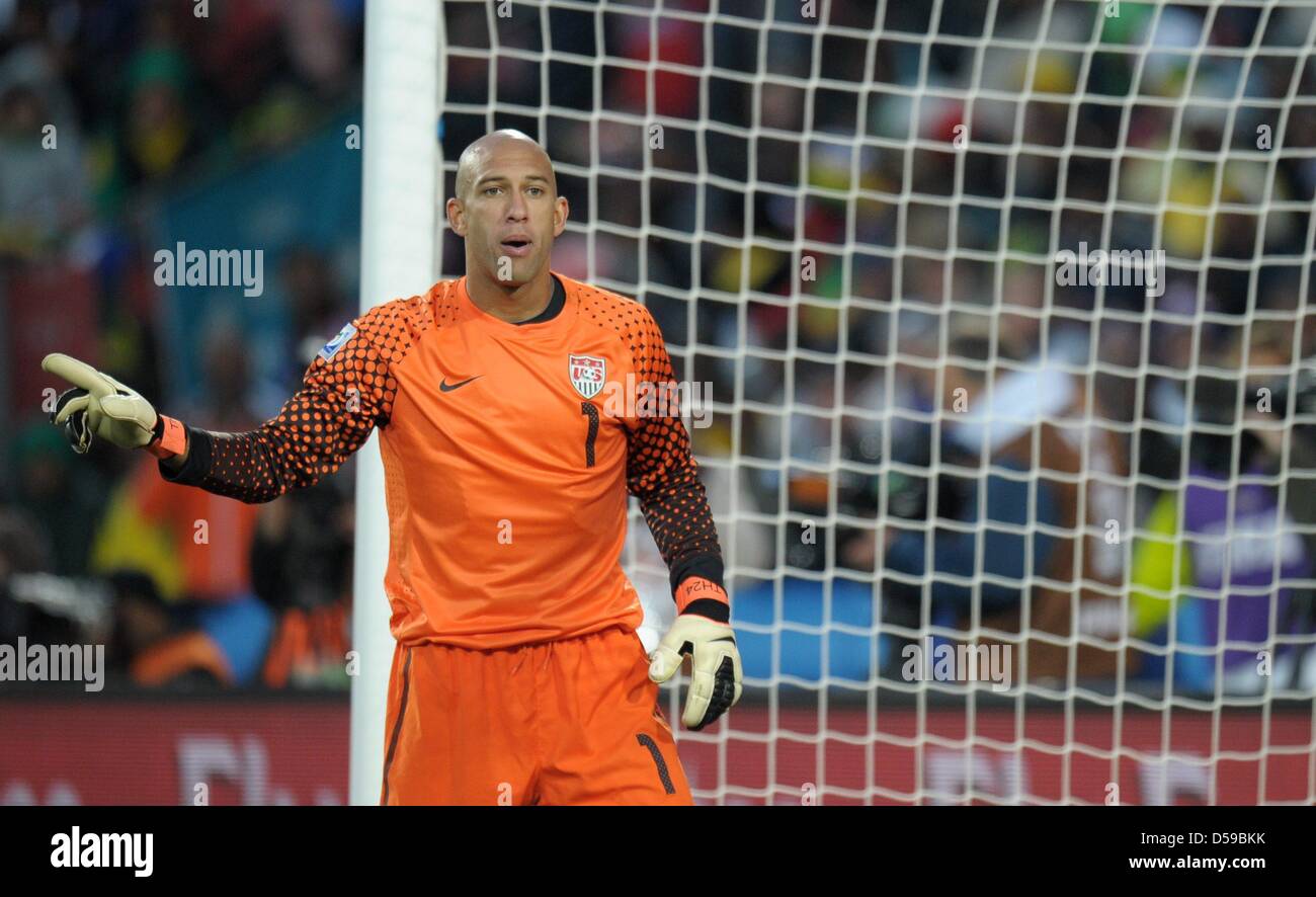 Goalkeeper Tim Howard of USA gestures during the FIFA World Cup 2010 ...