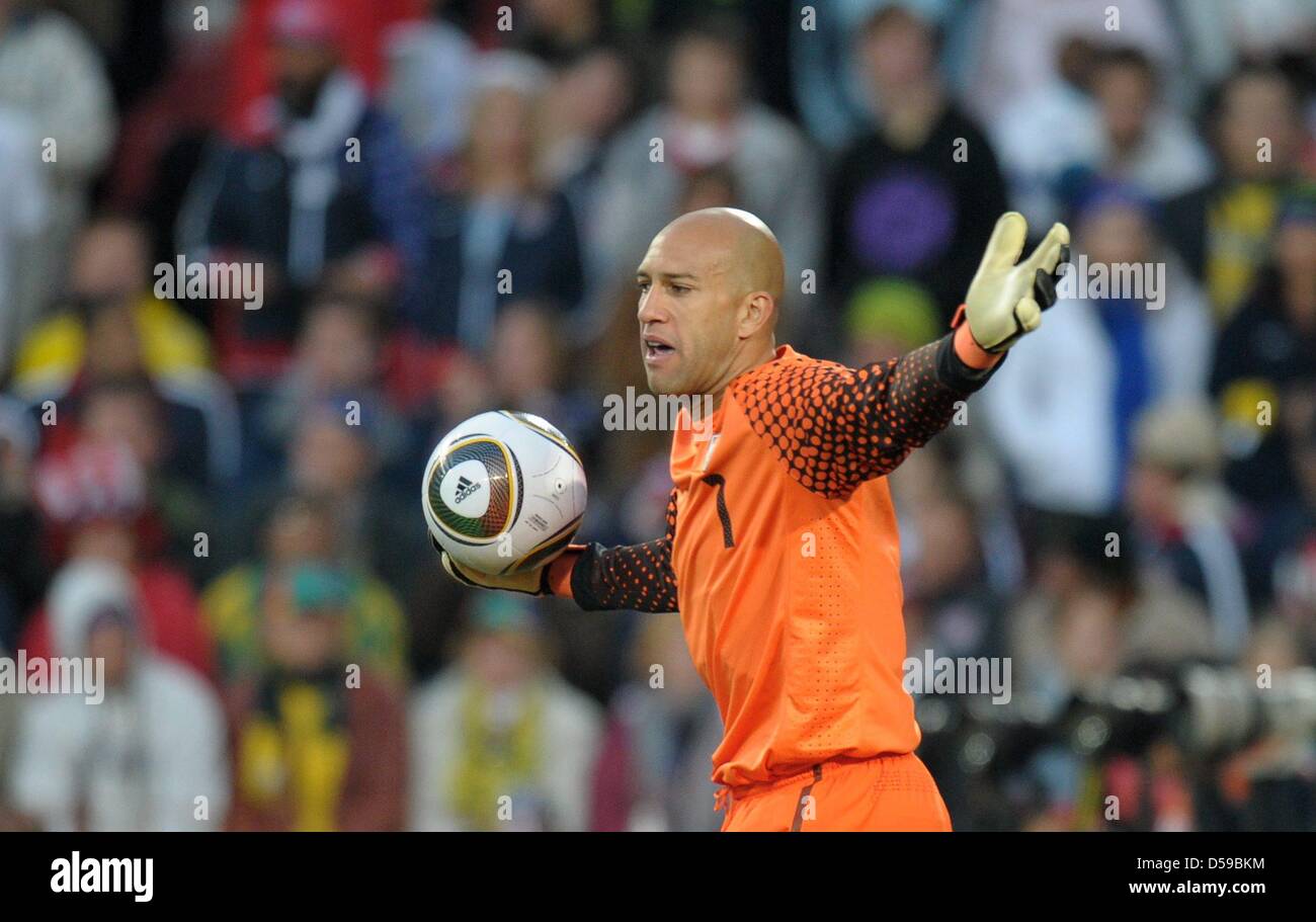 Goalkeeper tim howard hi-res stock photography and images - Alamy