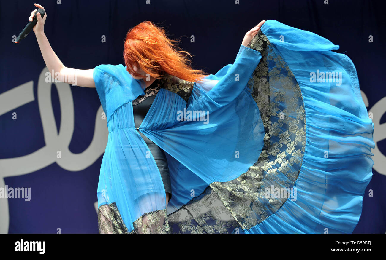 Die britische Singer-Songwriterin Florence Welch von "Florence and the ...