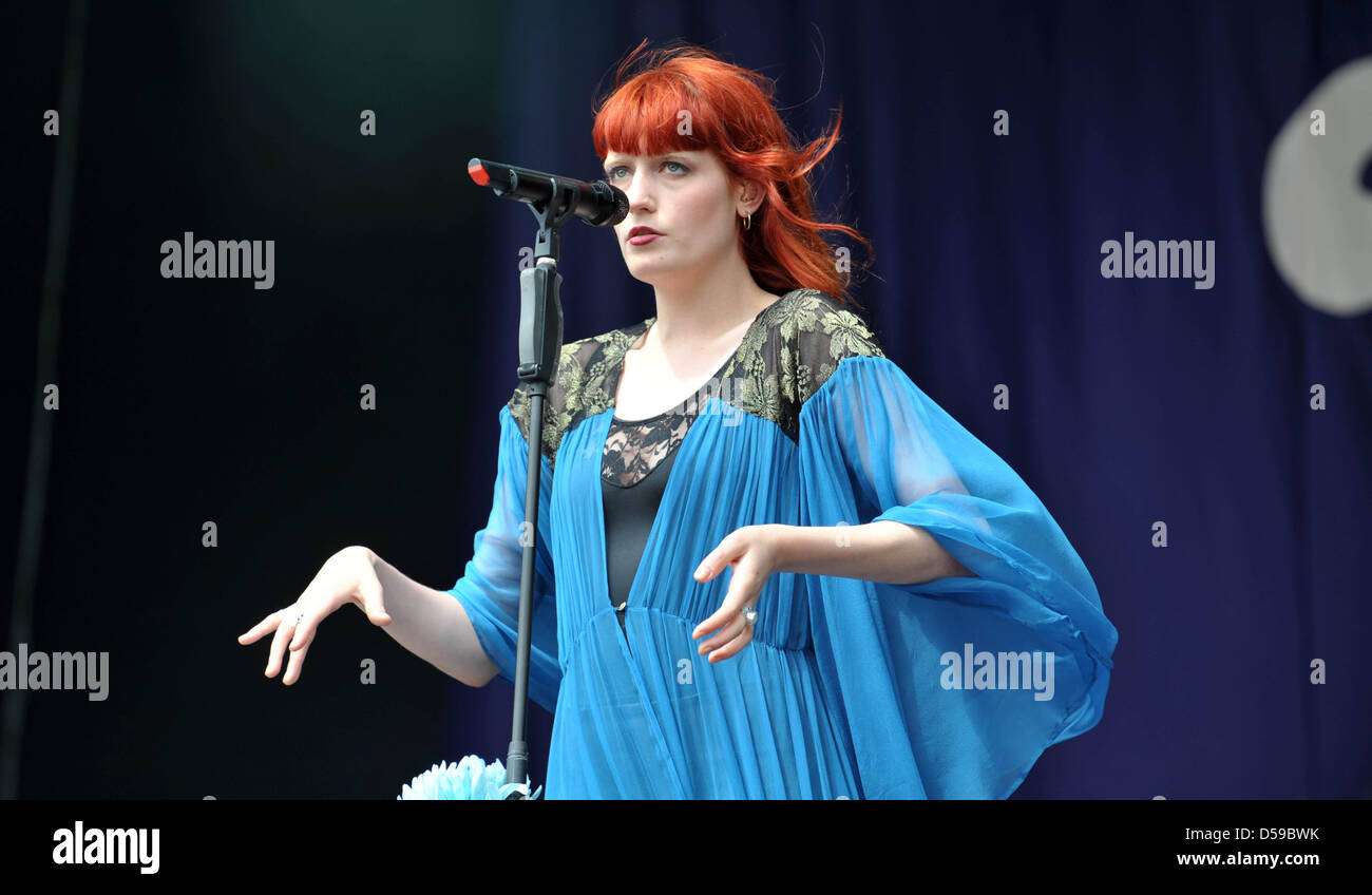 Die britische Singer-Songwriterin Florence Welch von "Florence and the ...