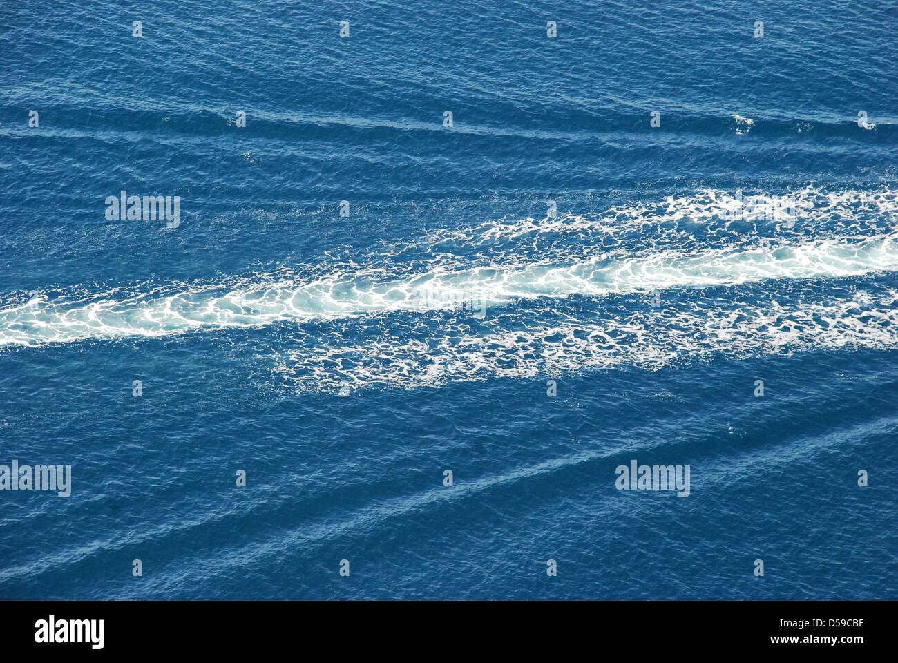 speed boat wake Stock Photo - Alamy