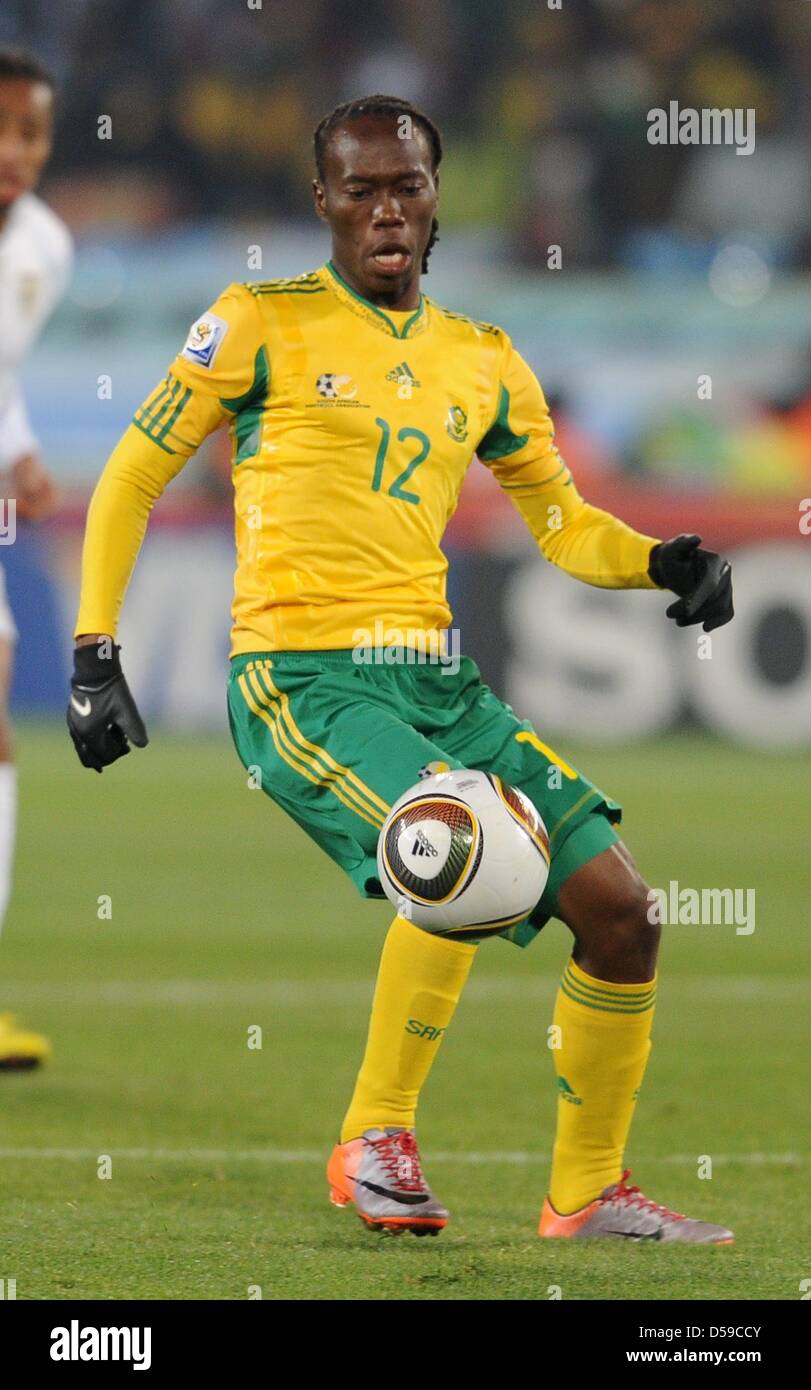 South Africa's Reneilwe Letsholonyane controls the ball during the 2010 ...