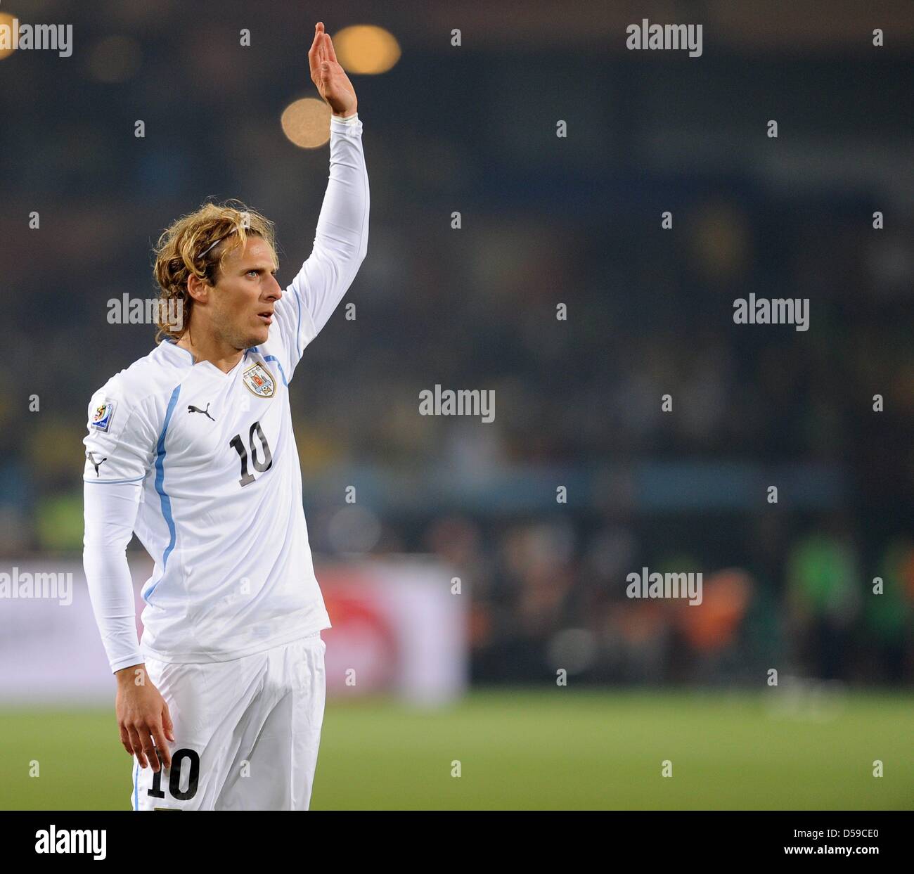 Diego forlan world cup 2010 hi-res stock photography and images - Alamy