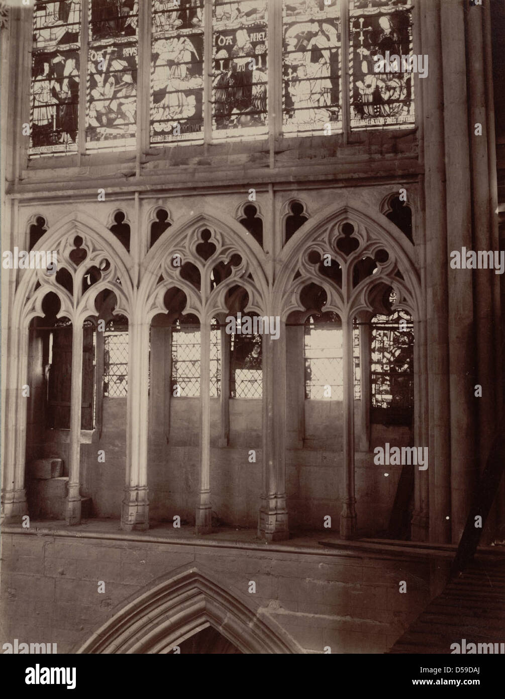 Trefoil windows hi-res stock photography and images - Alamy