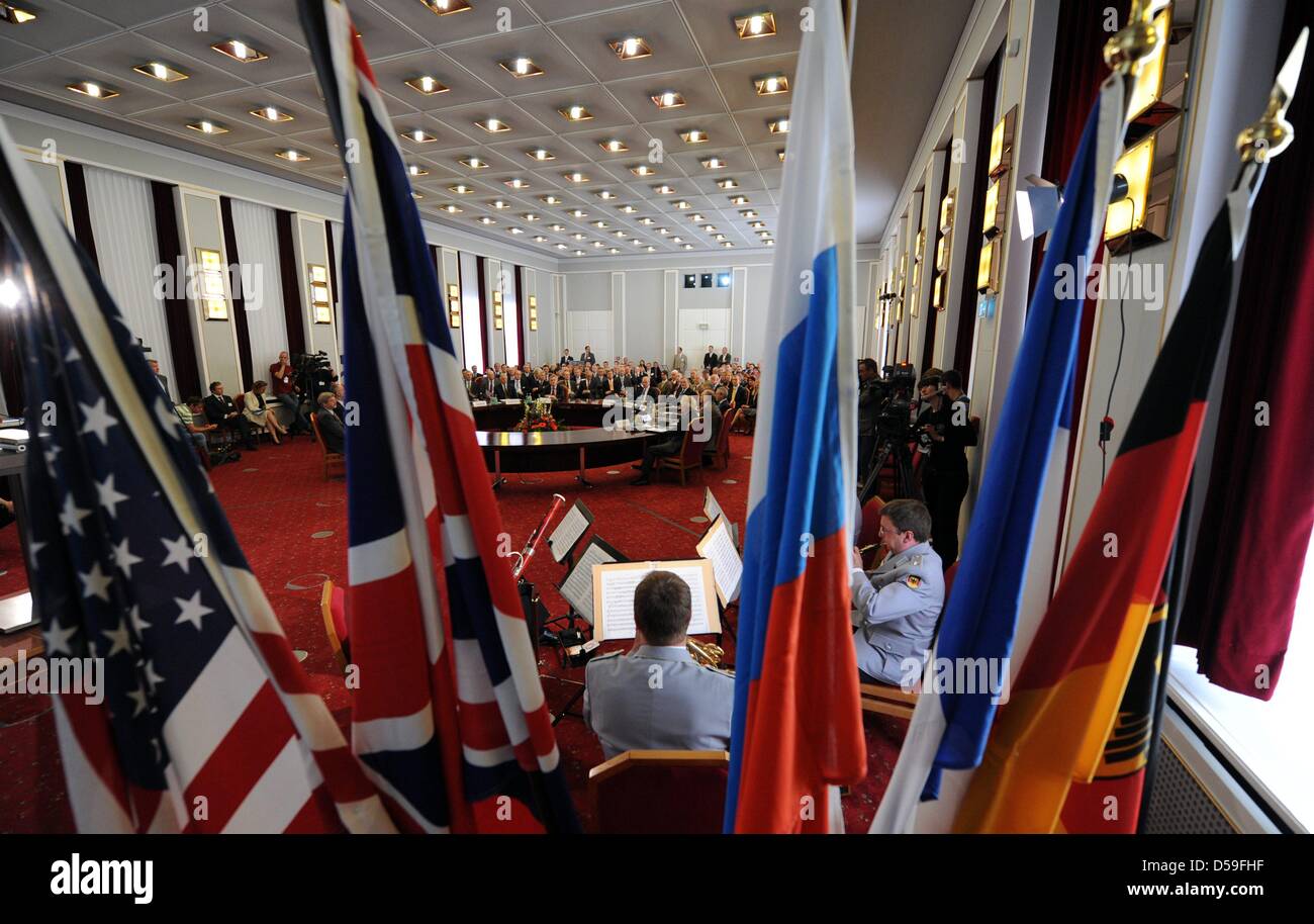 Soldiers play music an event in celebration of the 20th anniversary of ...