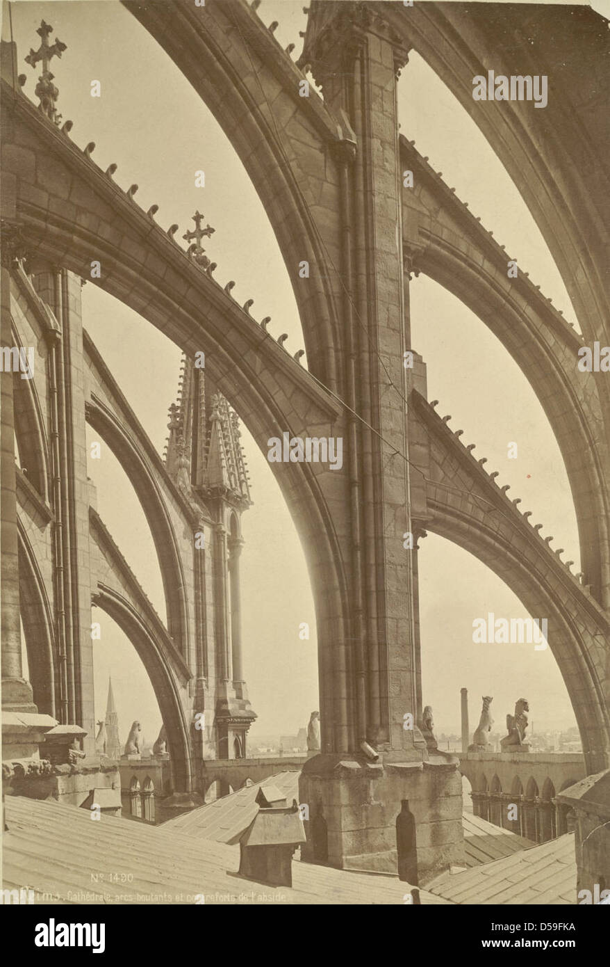 Reims cathedral flying buttresses hi-res stock photography and images ...