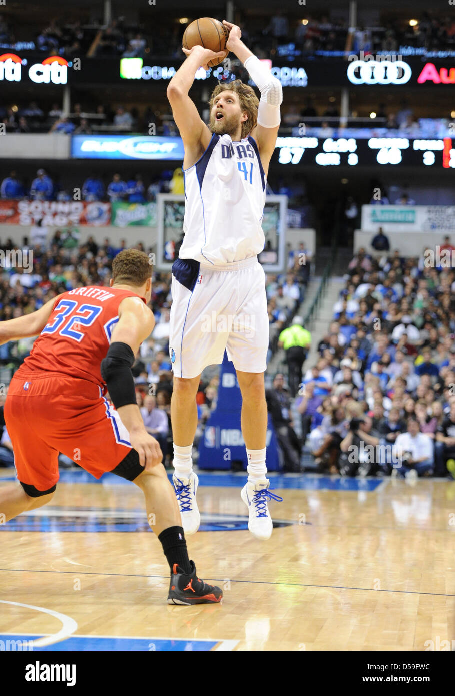 Dallas, Texas, USA. 25th March 2013. Dallas Mavericks power forward ...